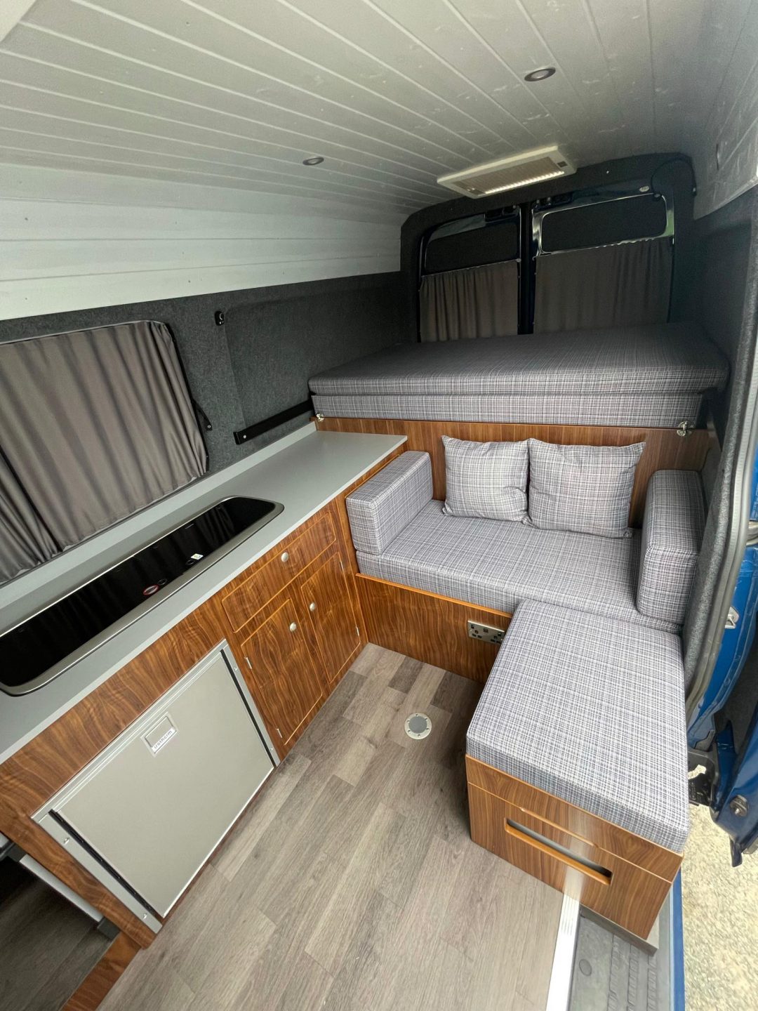 VW Crafter Bespoke Camper Interior - VW Camper Interiors - Camper ...